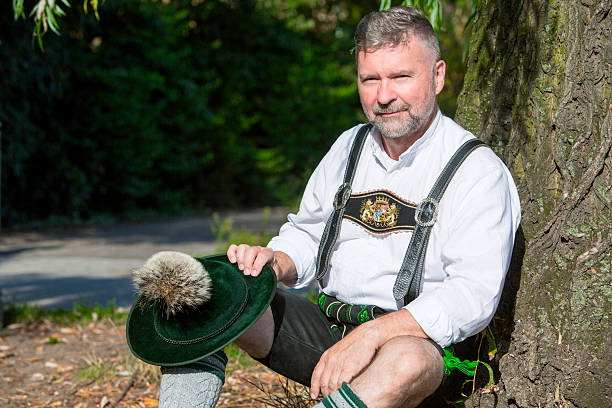 A guide on different types of Bavarian shirts | eDirndl